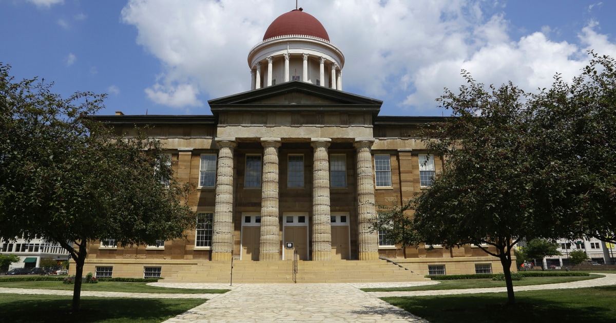 Illinois Capitol renovation includes $670K for doorways