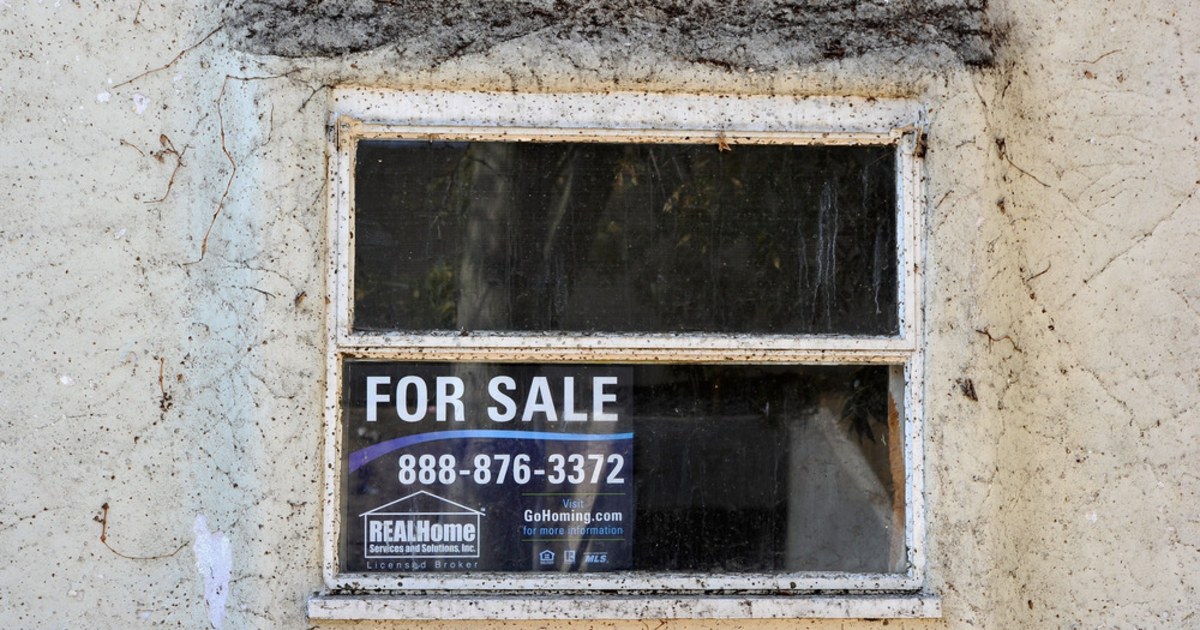 Housing recovery means more seized homes on auction block