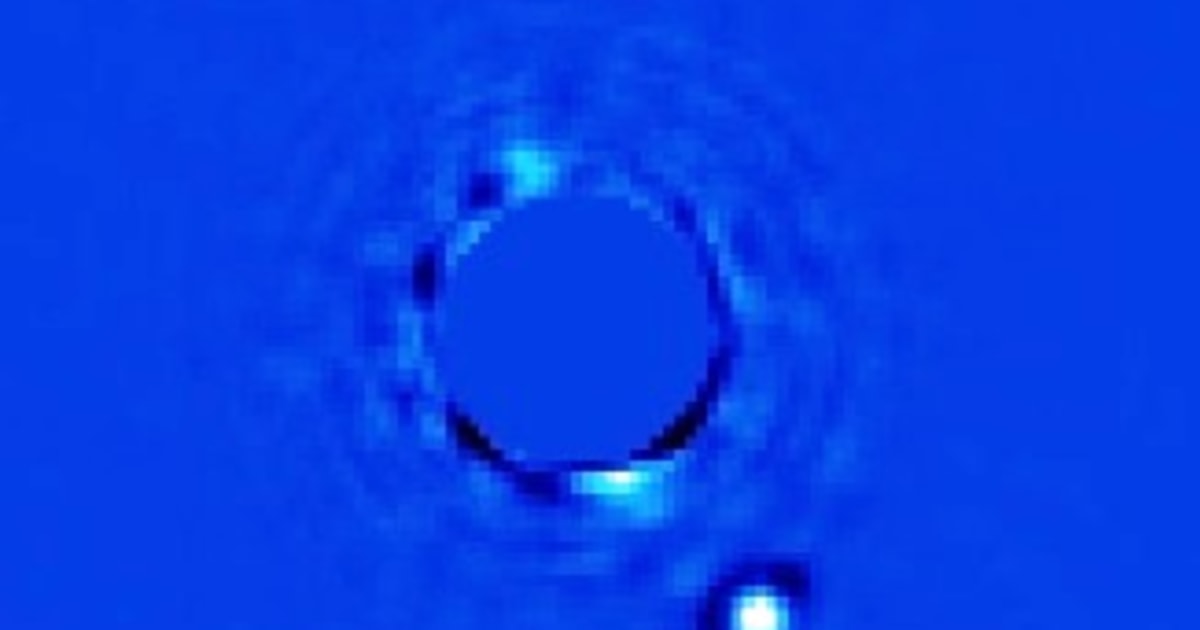 Alien blue dot spotted: Imager opens new window on exoplanets