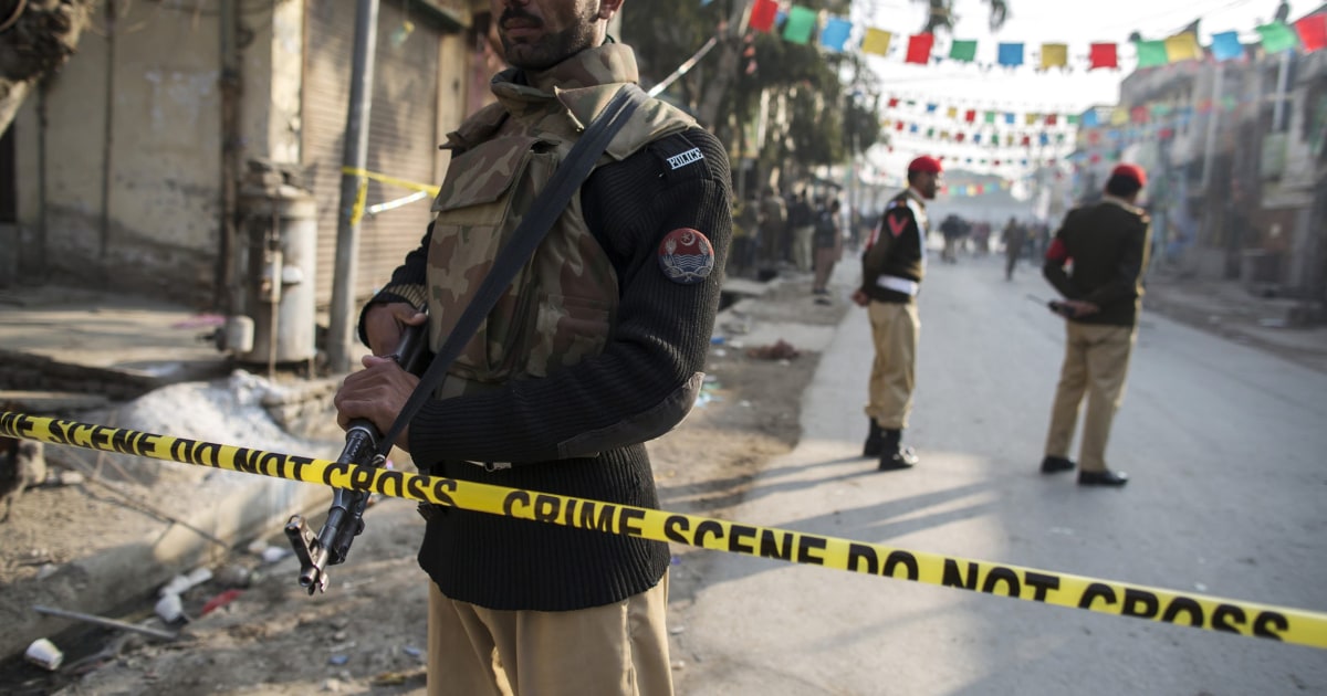 At least 13 killed, 24 hurt in bomb blast near Pakistan army HQ