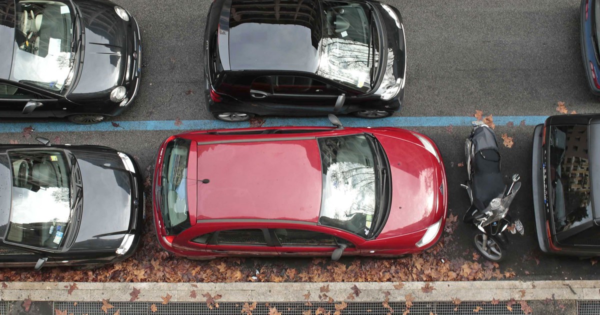 Rome police pit Twitter against crazy parking