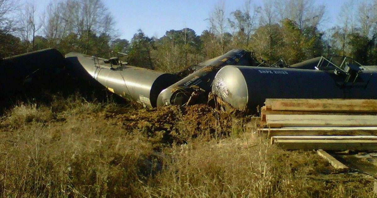 50 evacuated after chemical train derailment in Mississippi
