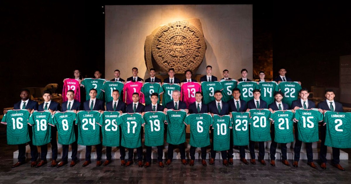 El 'Tri' presume a sus seleccionados mundialistas en una postal | Telemundo