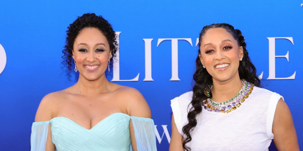 Tamera Mowry Baby Dezember 2024 Tamera Mowry Housley (40) Trinkt