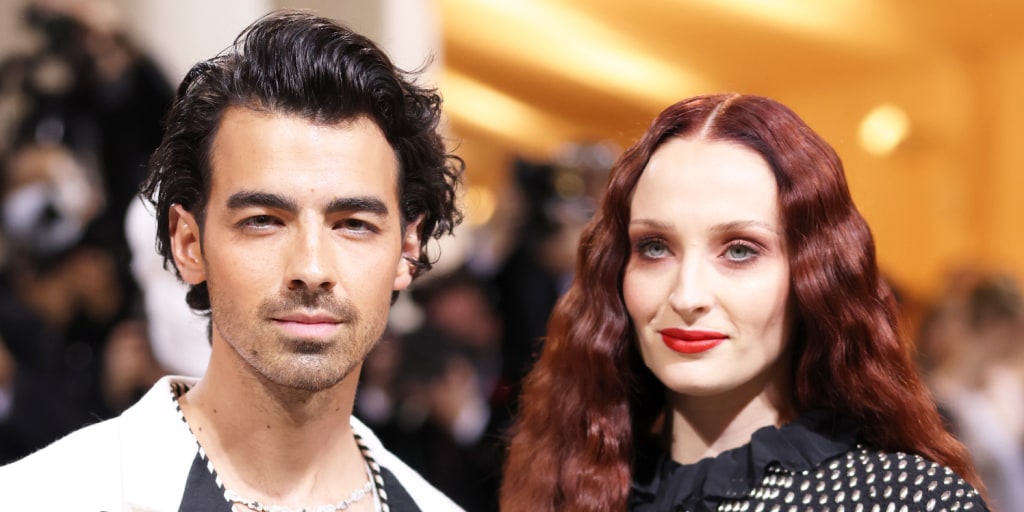 Joe Jonas Is Still Married
