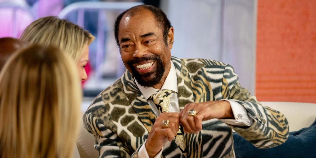 Famous Clyde Frazier Quotes Walt “Clyde” Frazier's Top 10 Looks Of