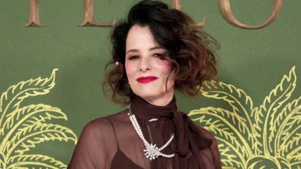 Parker Posey Gift