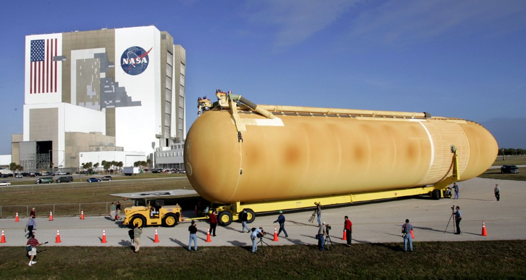 Nasas Space Shuttle Rises From The Dead To Power New