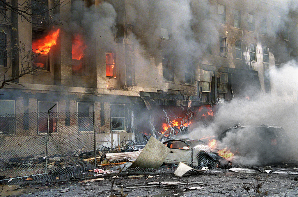 pentagon crashing