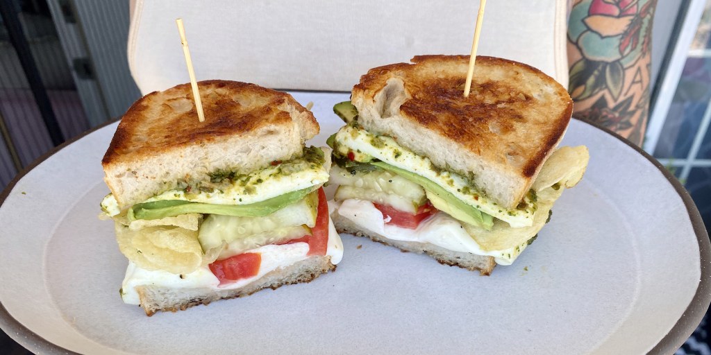 ashley holt buzzfeed