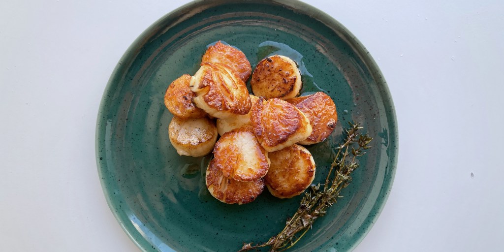 simple pan fried scallops