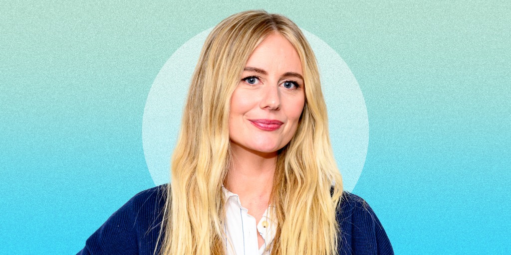 How Tall Is Justine Lupe