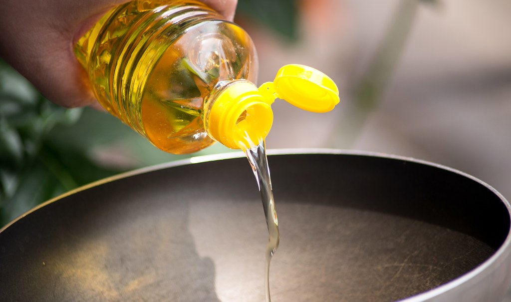 Does Cooking Oil Cause Cancer No But New Study Points To Excess Seed Oil