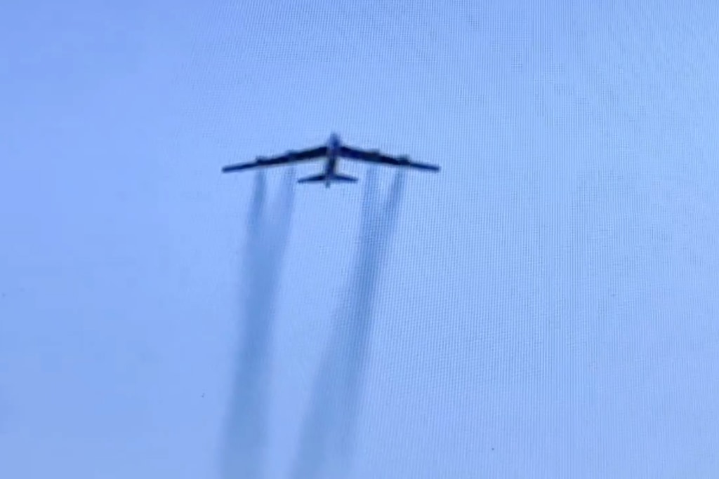 b52 bomber speed
