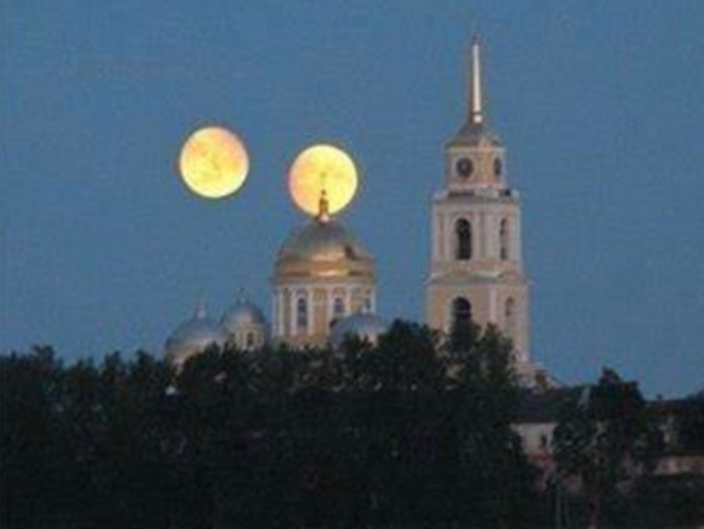 mars two moons crossword