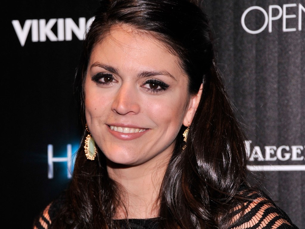 Cecily Strong Sirens