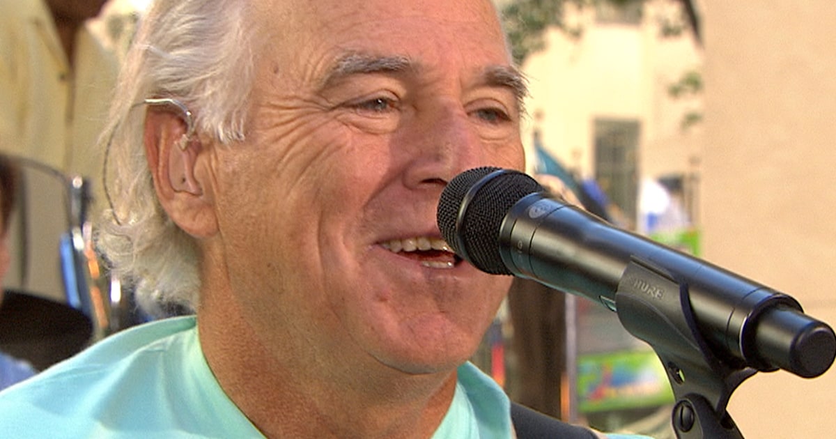 Jimmy Buffett sings ‘Something ’Bout a Boat’