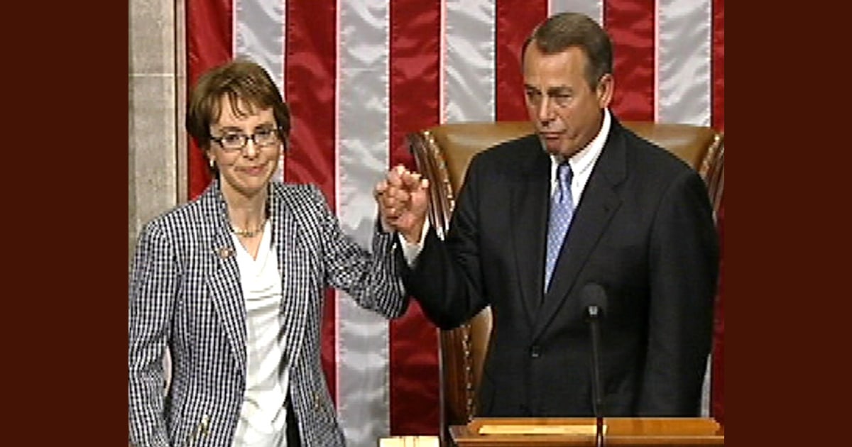 Rep. Giffords says goodbye to Congress