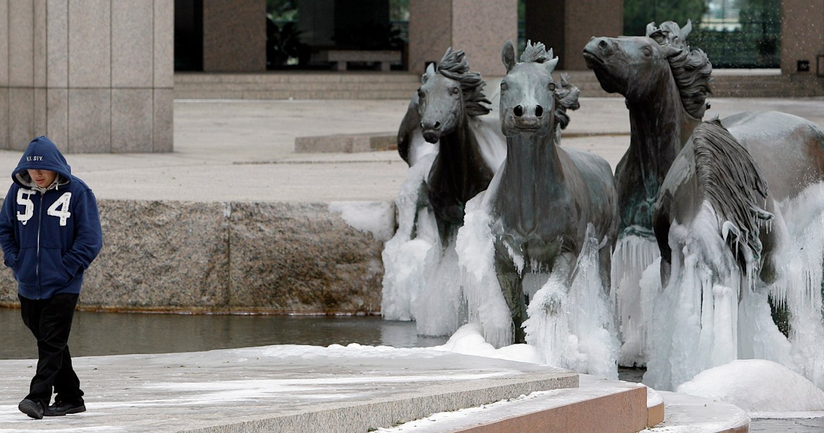 Deep freeze, snow across U.S.