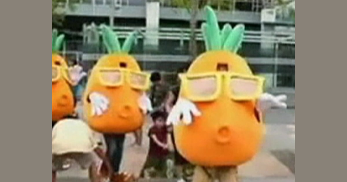 Dancing carrots ask, ‘Will you marry me?’