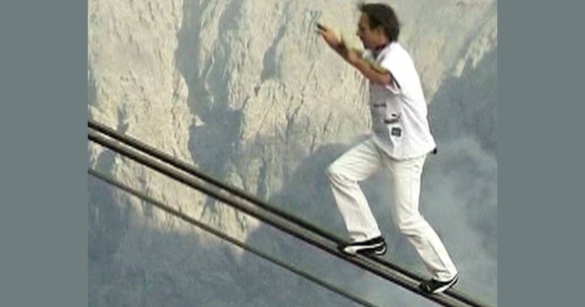 Wire walker climbs cable without pole, harness