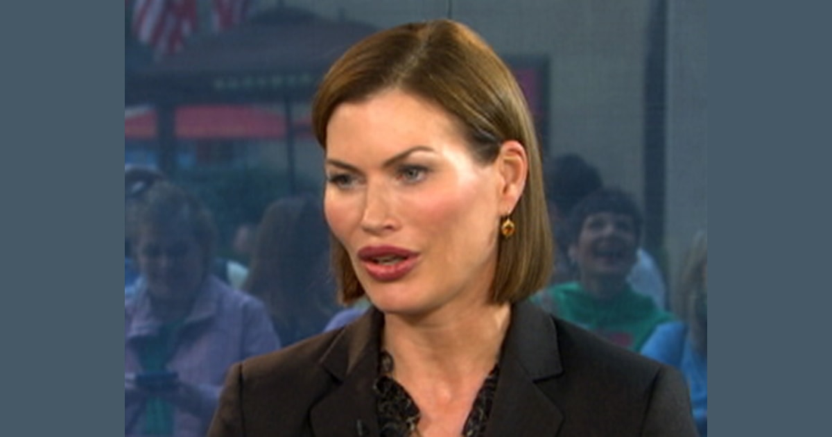 Carré Otis ‘sheds light’ on her tumultuous life