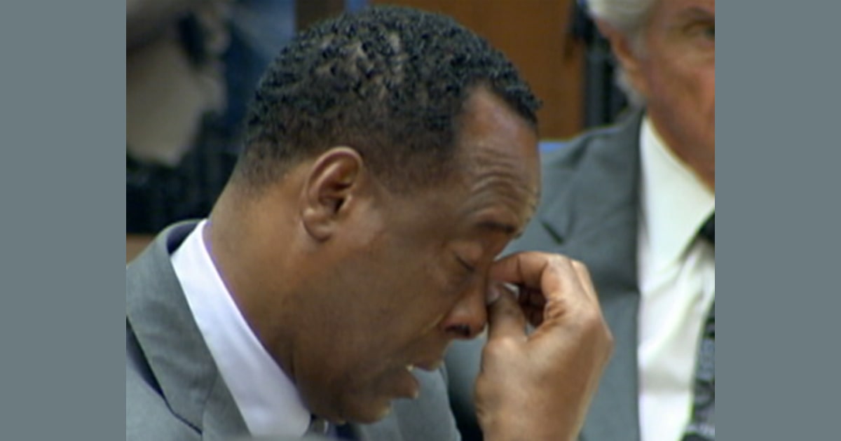 Dr. Murray gets emotional in court