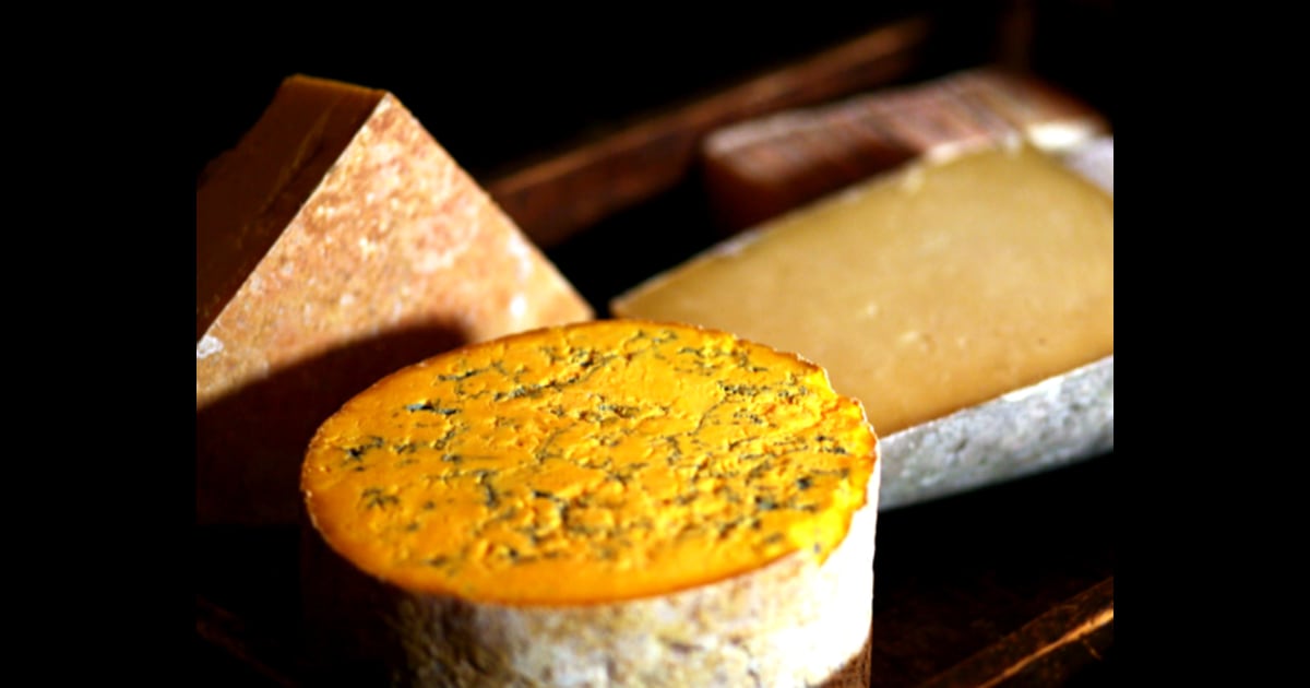 How to assemble an amazing cheese plate