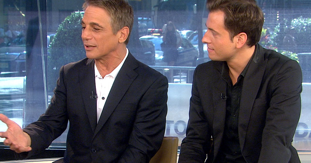 Tony Danza hits the stage, sings in new comedy