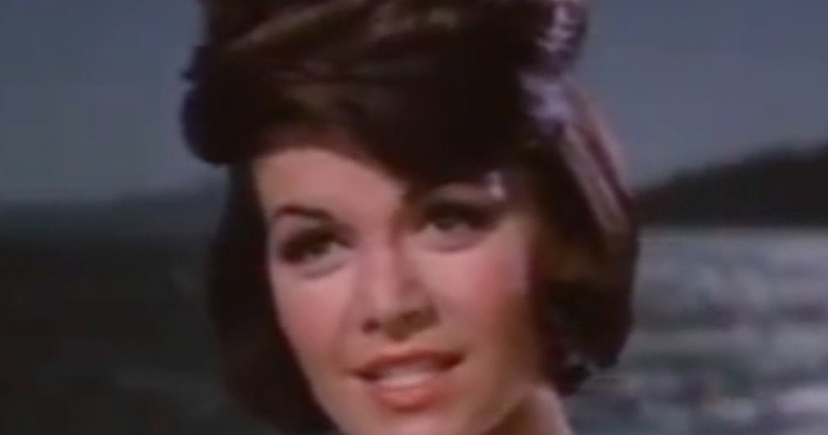 After long MS battle, Annette Funicello dies at 70