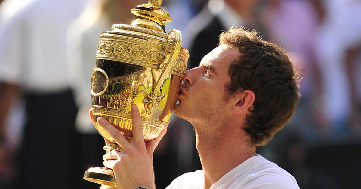 Andy Murray earns historic win at Wimbledon