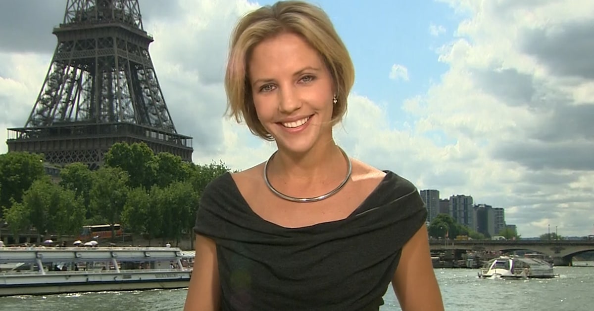 Anchors congratulate Michelle Kosinski on engagement