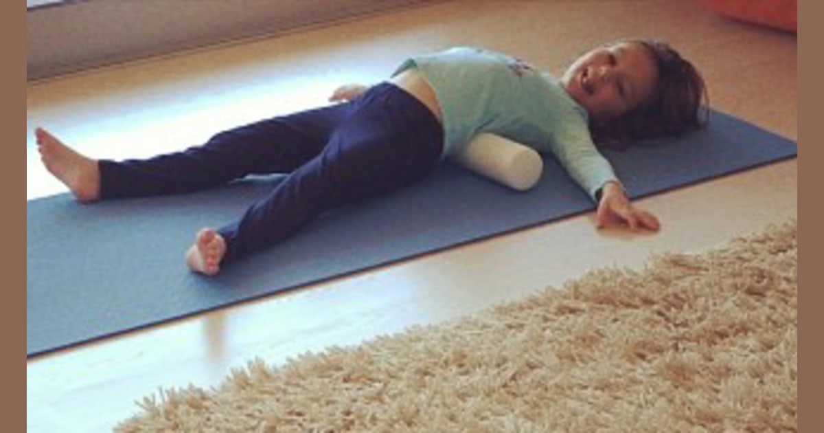 Giada gives the story behind adorable photo of yoga with her daughter