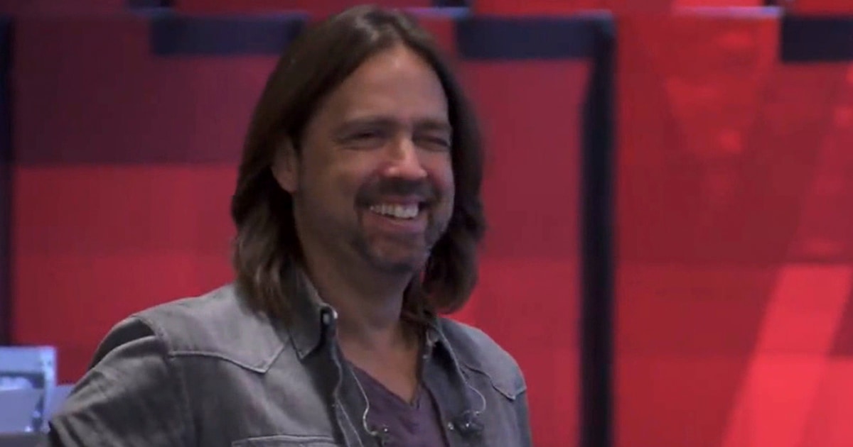 Weekend TODAY goes behind the scenes of 'The Voice'