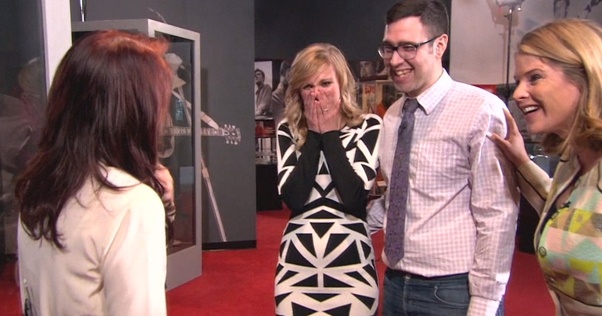 Jenna goes behind the scenes at Elvis wedding preparations