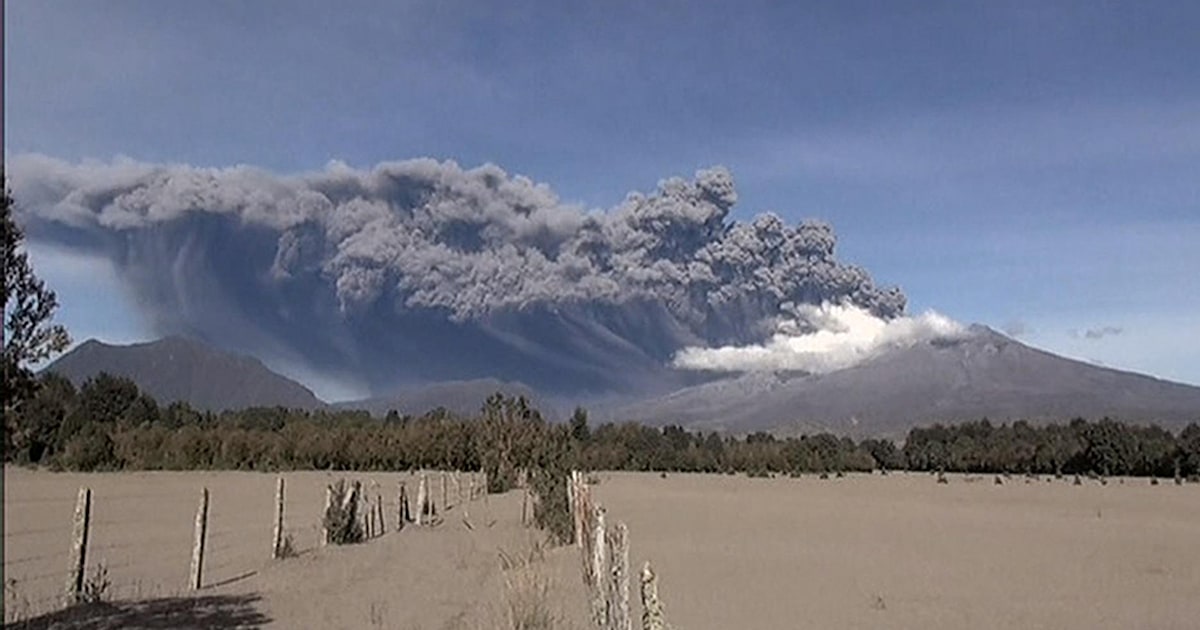 Chile’s Calbuco volcano erupts again