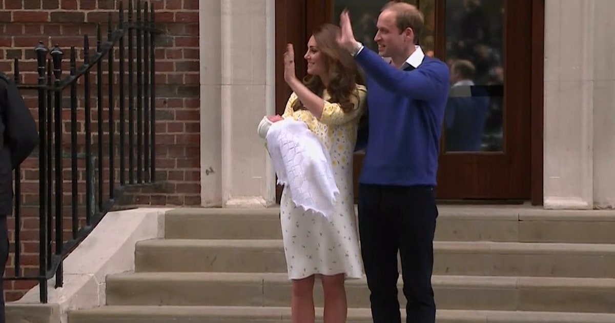 Prince William, Duchess Kate drive kids to vacation home