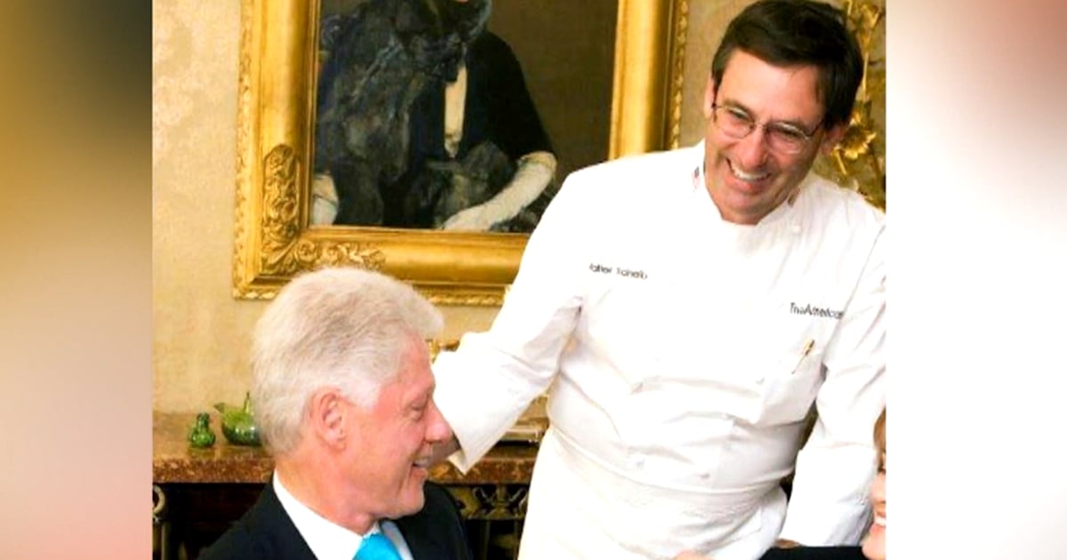 Officials: Ex-White House chef died in accidental drowning