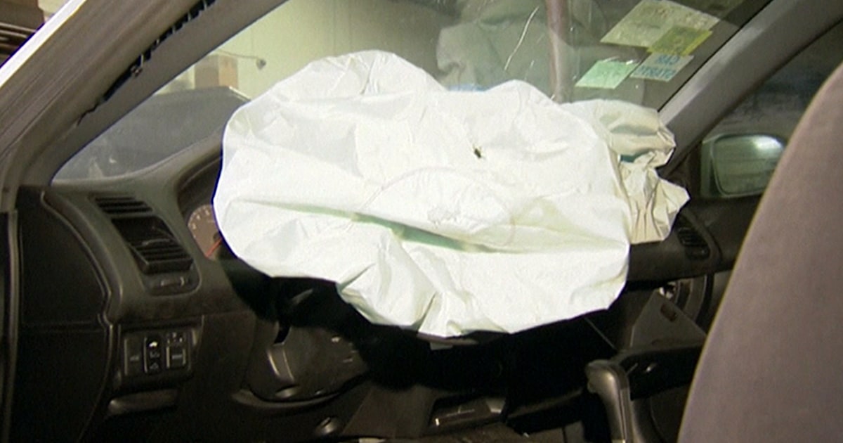 Takada chief apologizes for faulty air bag crisis