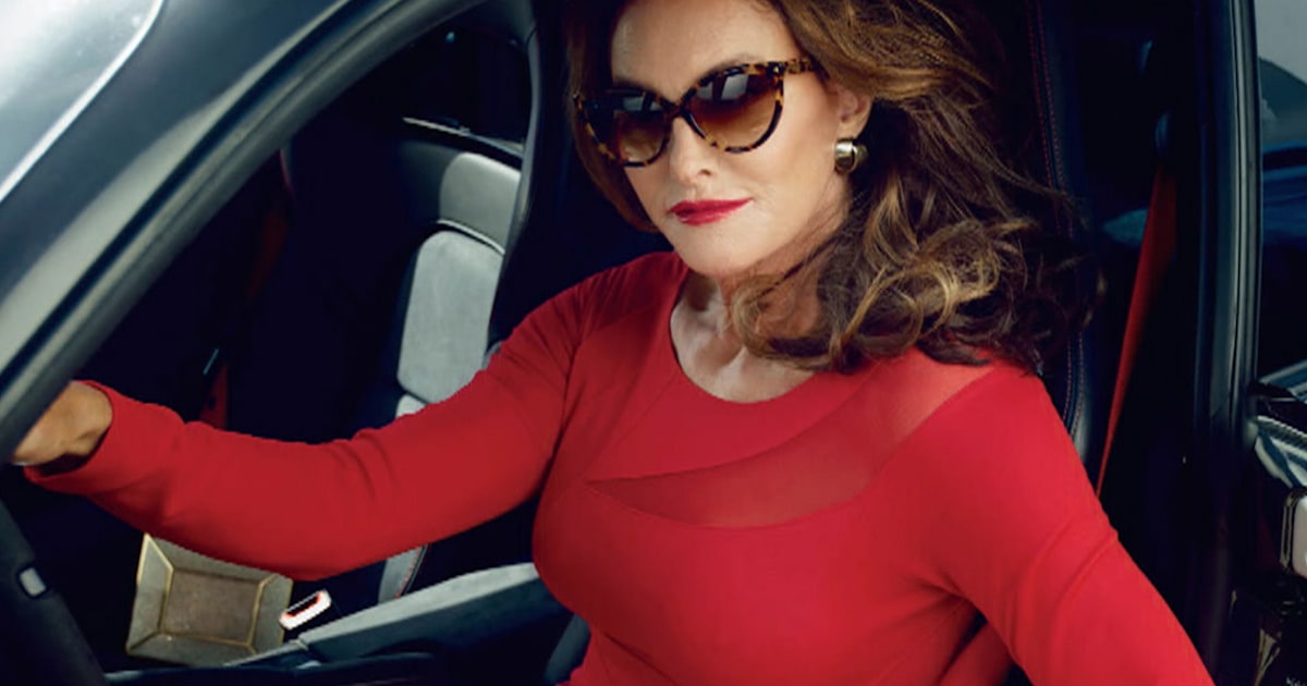 Caitlyn Jenner prepares to accept ESPY with family, amid controversy