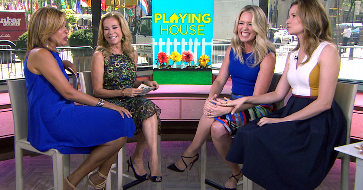 ‘Playing House’ stars: We cast all our best friends and make out