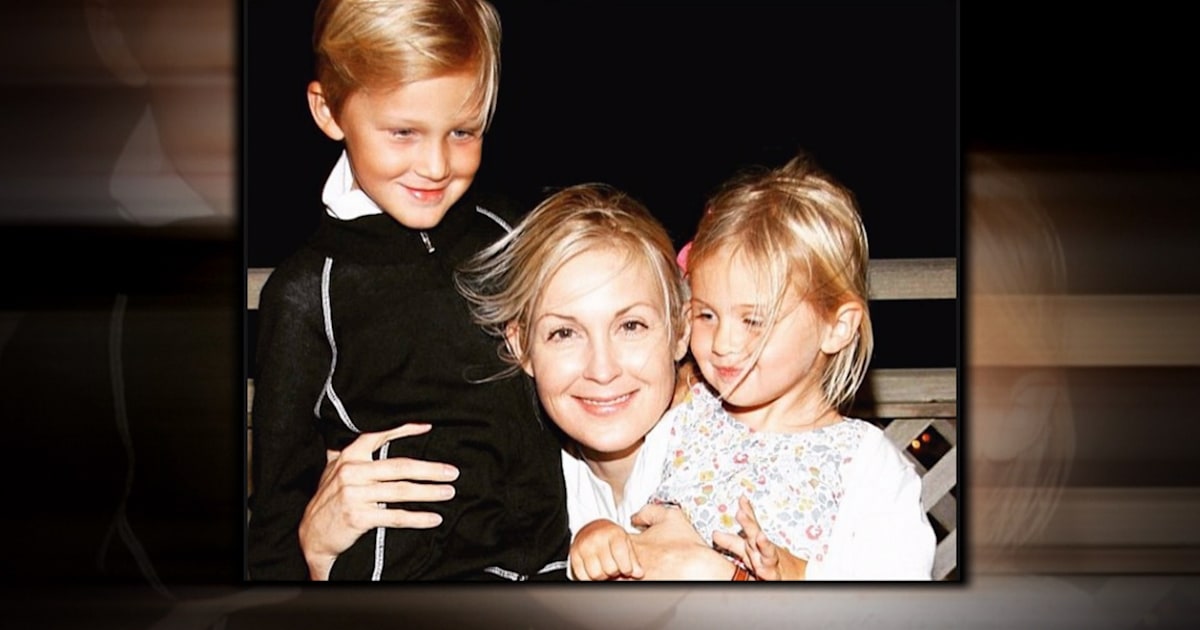 Kelly Rutherford ordered to return kids to Monaco