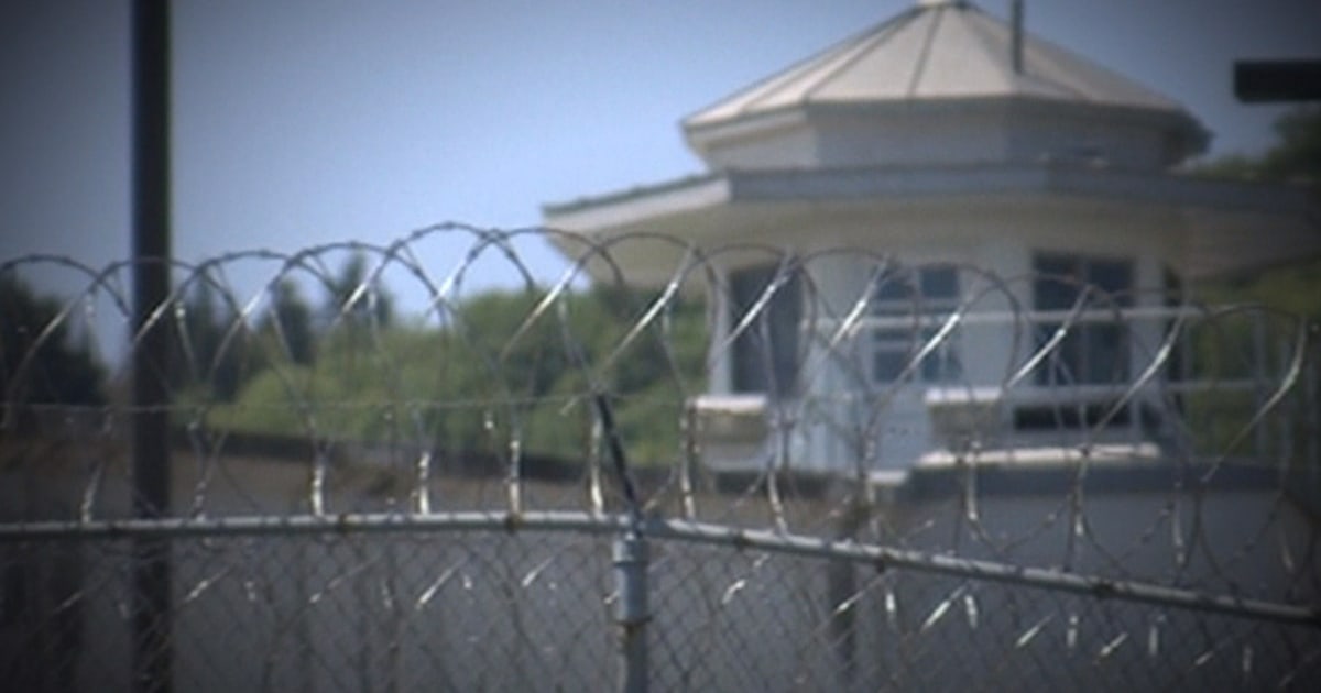 Inmates say they were beaten after Matt, Sweat prison escape