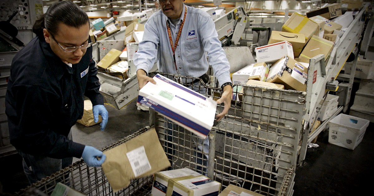 USPS ramps up same-day delivery to compete with UPS, FedEx, Amazon
