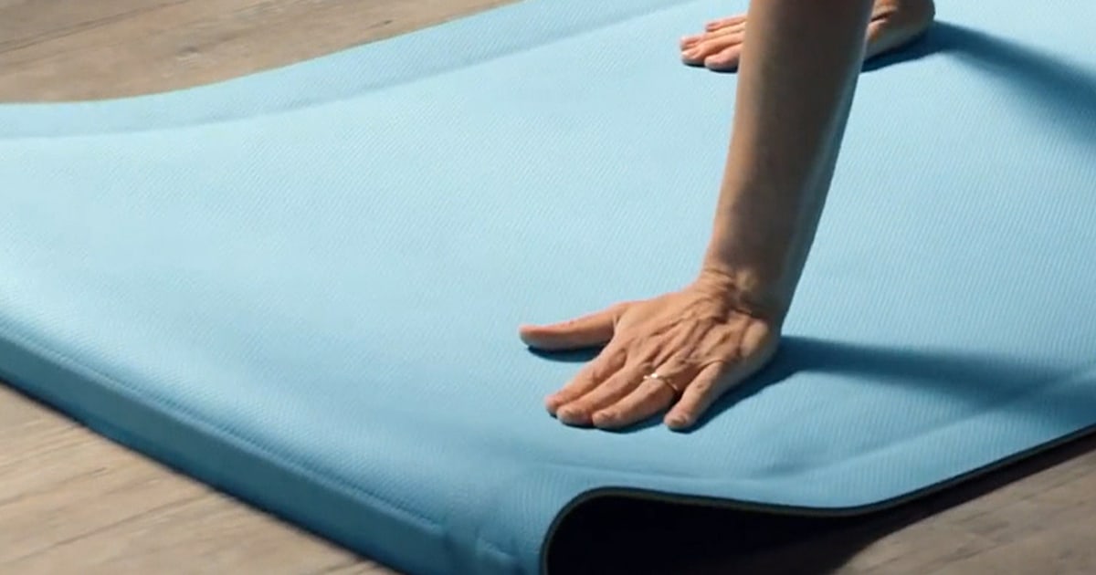 Self-rolling yoga mat raising big bucks on Kickstarter