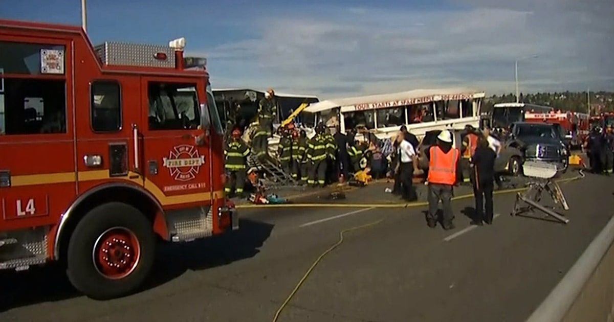 At least 4 dead, 50 hurt in Seattle ‘duck boat’ crash