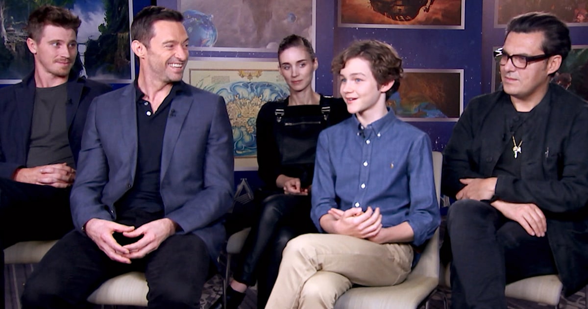 Tamron meets ‘Pan’ cast… and tries Jackman’s favorite childhood snack