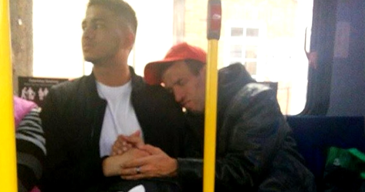 Photo of a stranger’s kindness on bus goes viral
