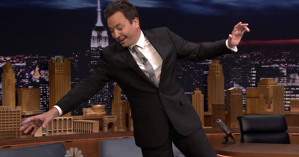 Jimmy Fallon jokes about injuring his (other) hand at Harvard