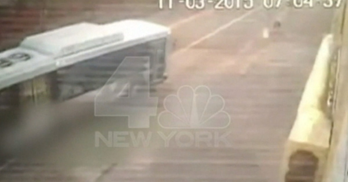 Elderly woman with walker killed in NYC bus hit-and-run